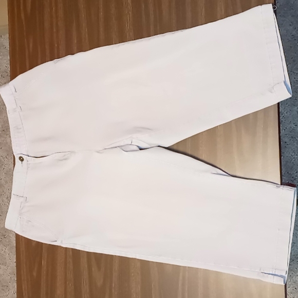 Christopher & Banks | Pants & Jumpsuits | Christopher Banks Capri Pants ...